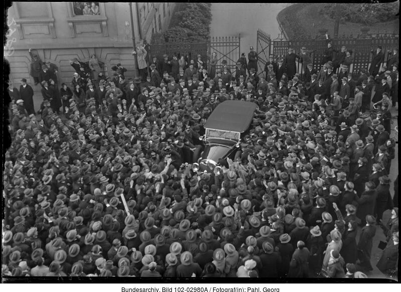 30. Januar 1933: Ernennung Adolf Hitlers zum Reichskanzler - Bundesarchiv