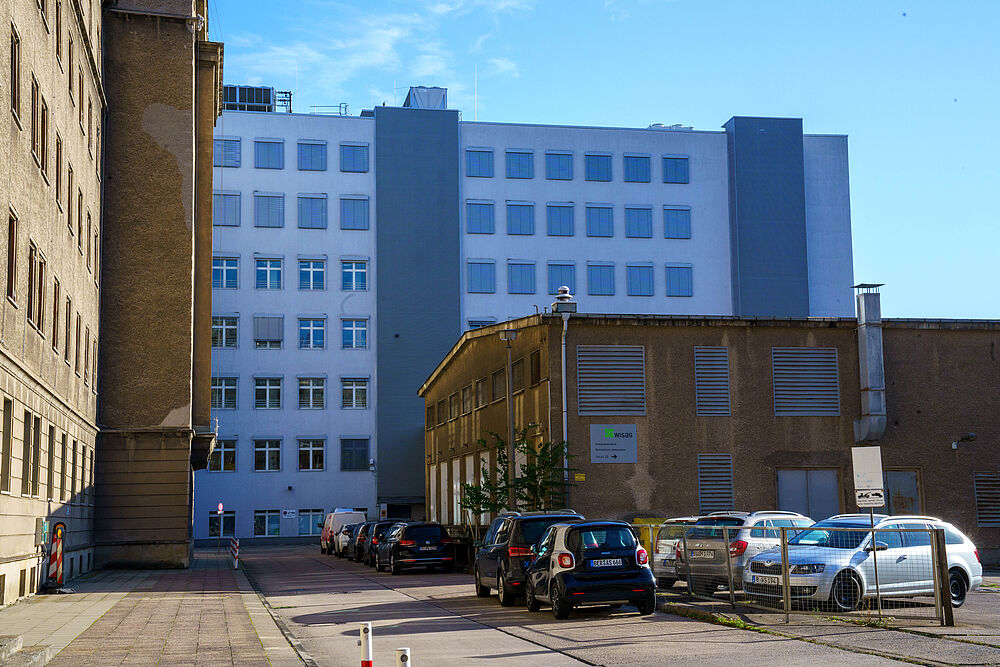 Die Stasi-Zentrale gestern und heute - Bundesarchiv
