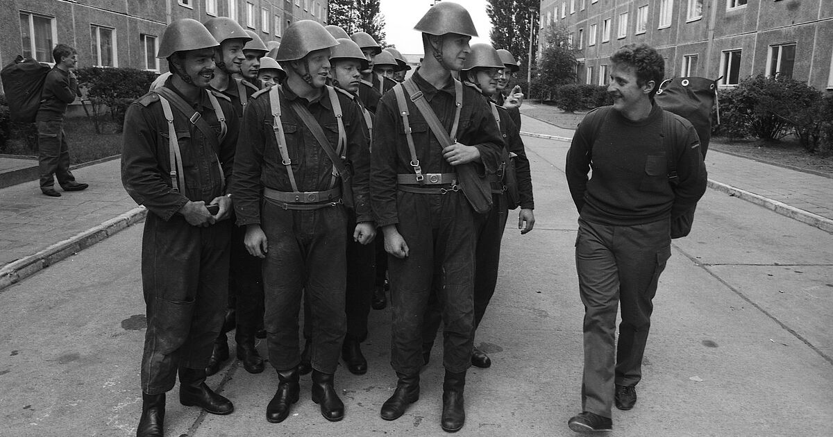 Die Bundeswehr und die Wiedervereinigung 1990 - Bundesarchiv