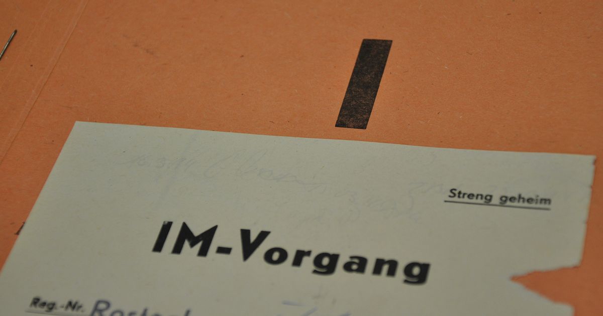 The Unofficial Collaborators of the MfS - Stasi Records Archive